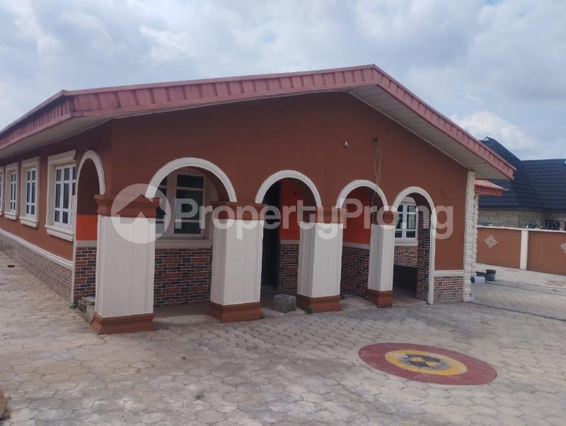 Buy 5 Bedroom Bungalow in Akobo, Ibadan Oyo (5KWXH) | PropertyPro Nigeria