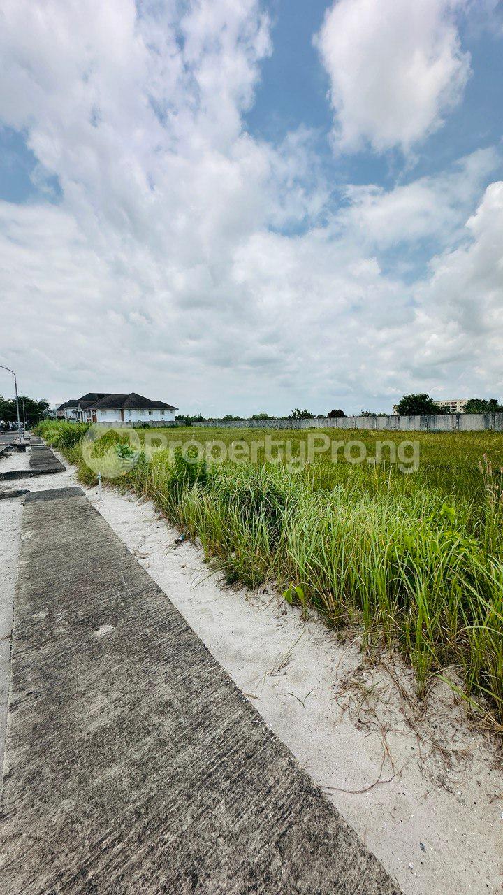Buy 500sqm Residential Plot In A Luxurious Estate in Lekki Lagos (9LBHK ...