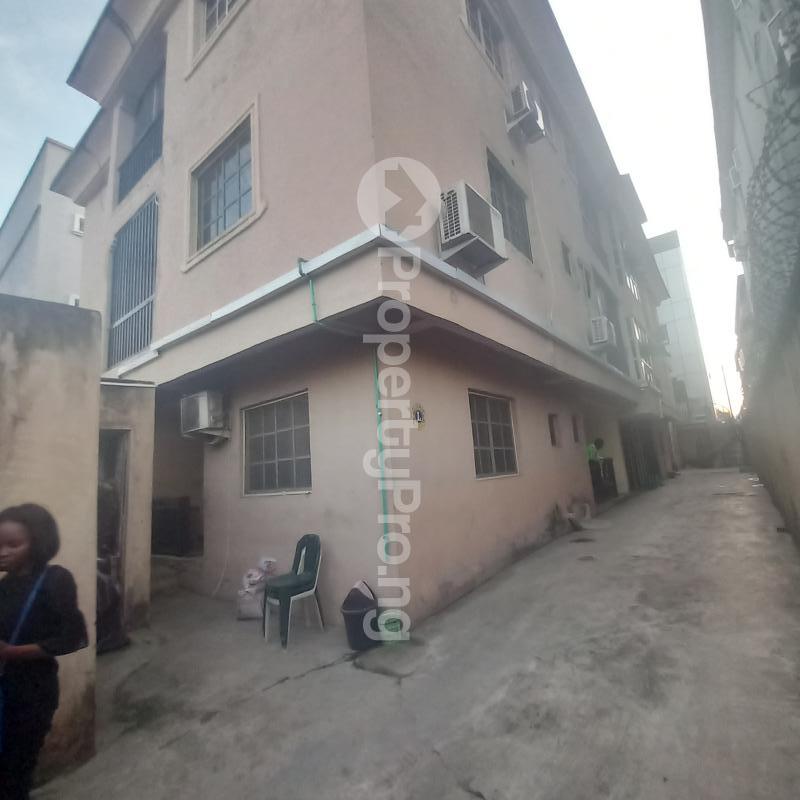 Rent Decent Mini Flat in Alagomeji, Yaba Lagos (0HHFM) | PropertyPro Nigeria