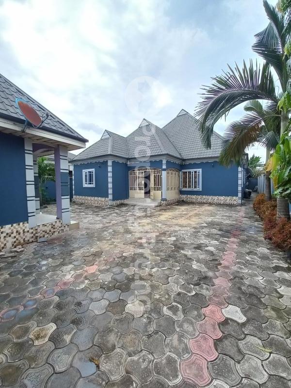 Buy 4 Bedroom Bungalow in Obio-Akpor Rivers (1KJWX) | PropertyPro Nigeria