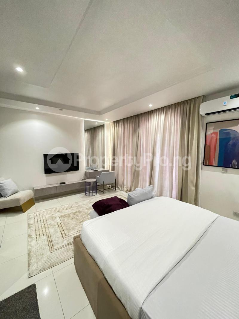 Shortlet Beautiful Three Bedroom Shortlet in Lagos Island, Lagos Island ...