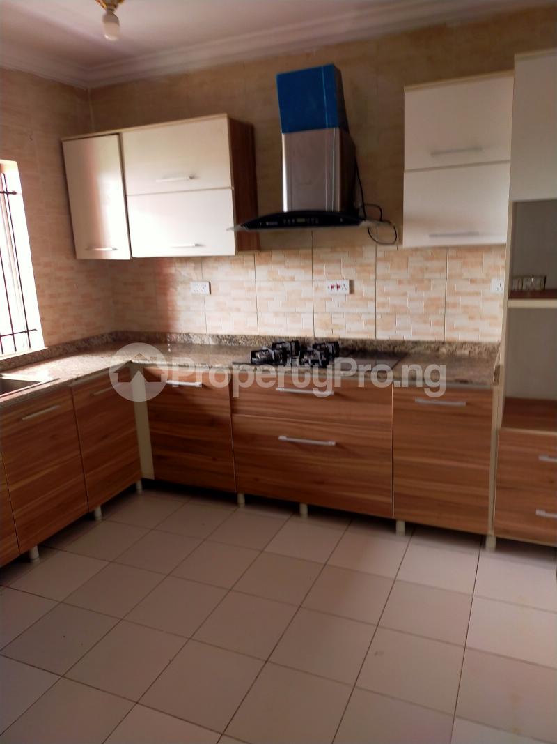 Rent Nice 3 Bedroom Flat Up With Bq At Dolphins Estate Ikoyi in Dolphin ...