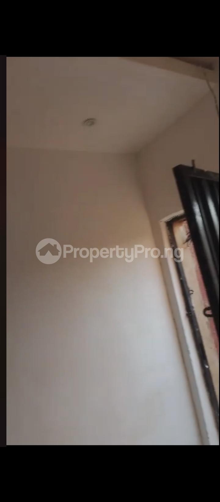 Rent Renovated 2bedrm Flat in Akoka, Yaba Lagos (5NZQA) | PropertyPro ...